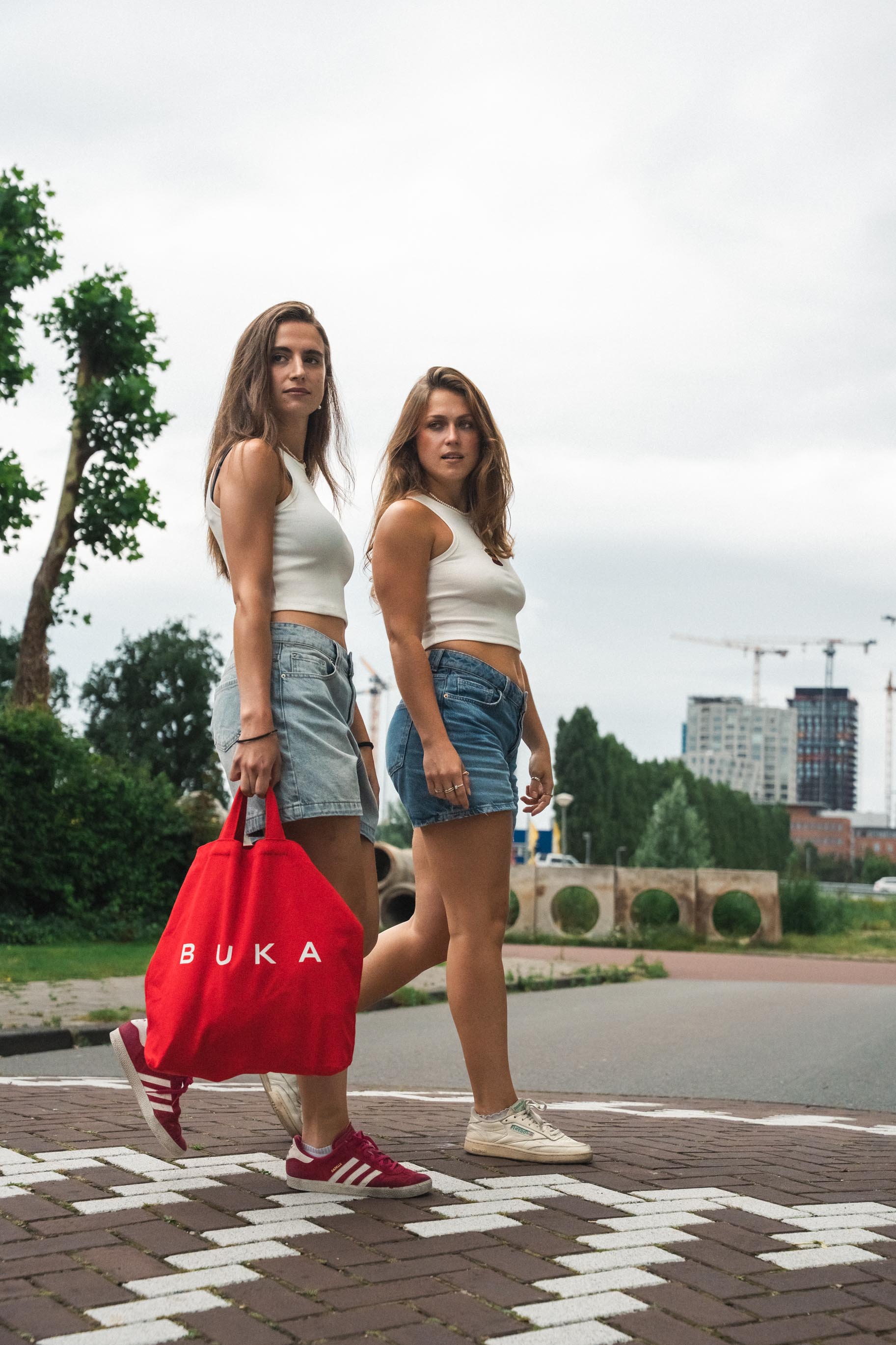Buka-Kleidung – Buka Clothing